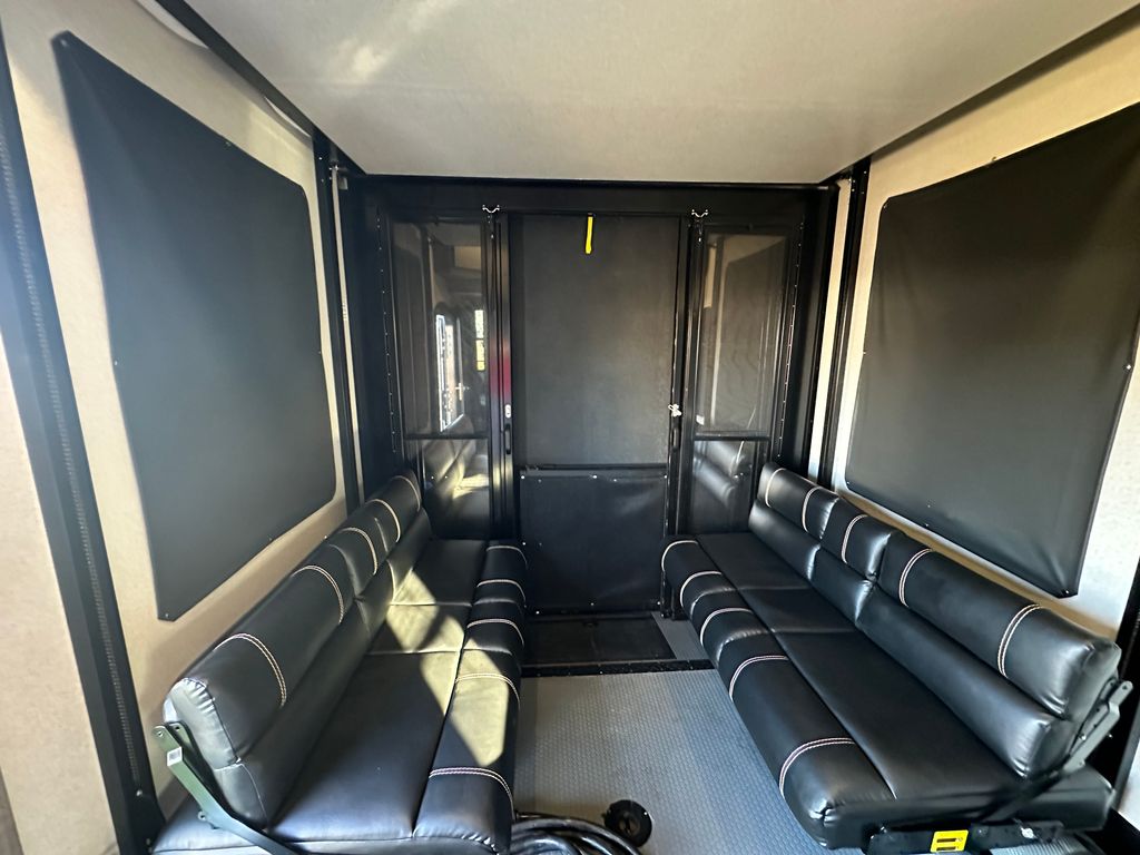 2021 Keystone Raptor 352 - National Vehicle