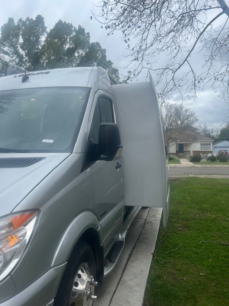 2013 Leisure Travel Van Free Spirit SS - National Vehicle