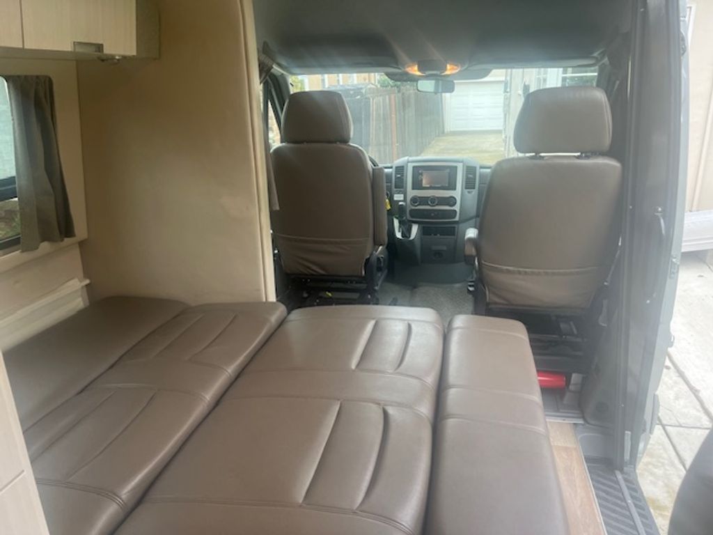 2013 Leisure Travel Van Free Spirit SS - National Vehicle