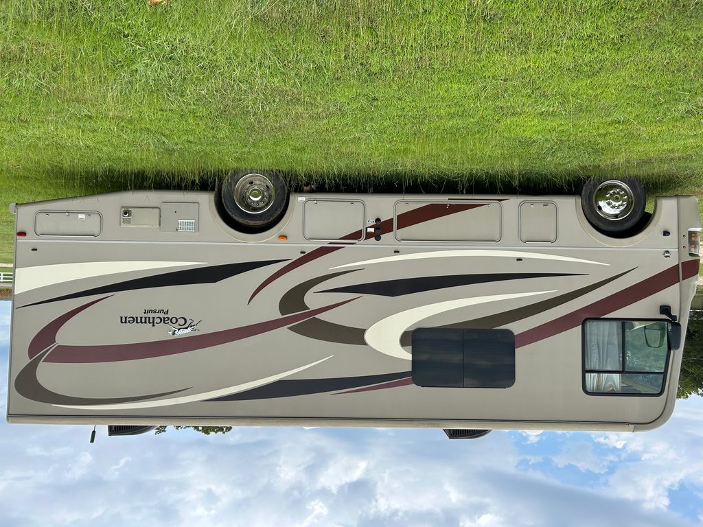 2015 Coachmen Pursuit 27KB - National Vehicle