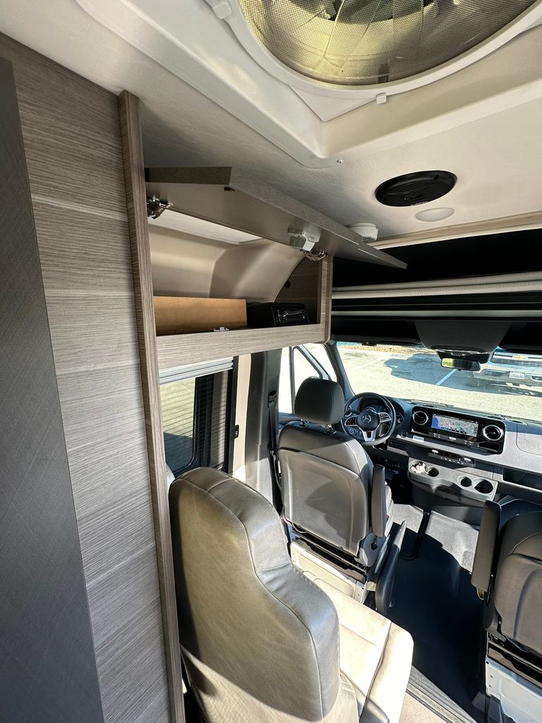 2022 Entegra Coach Launch 19Y - National Vehicle
