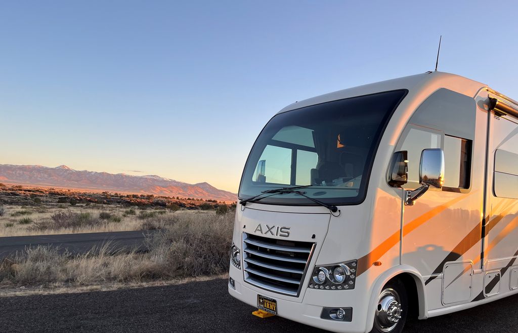 2021 Thor Motor Coach Axis 24.1 - National Vehicle