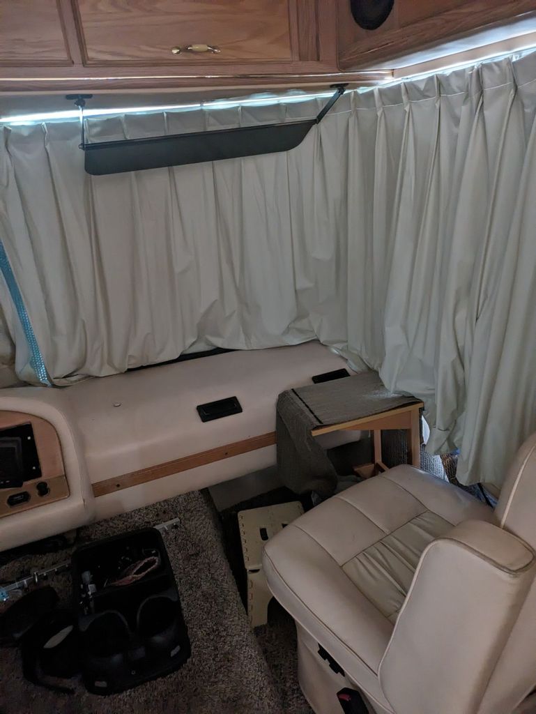 2001 Rexhall Rexair 3550BSL - National Vehicle