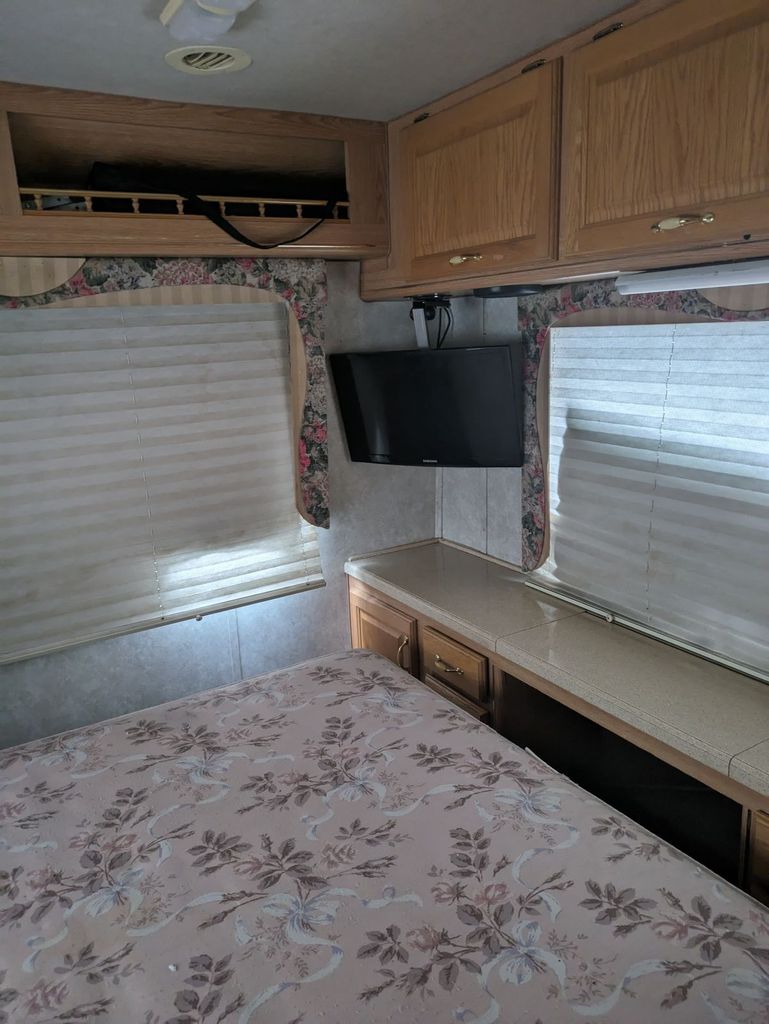 2001 Rexhall Rexair 3550BSL - National Vehicle