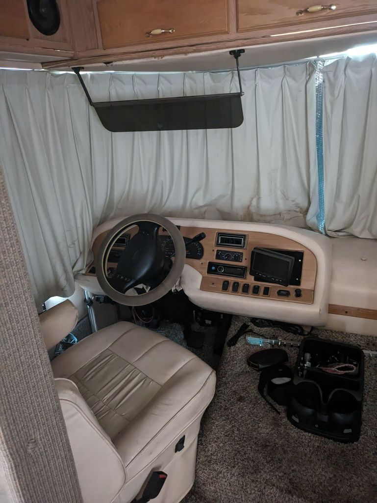 2001 Rexhall Rexair 3550BSL - National Vehicle