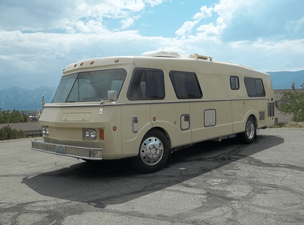 1975 FMC 2900R - National Vehicle