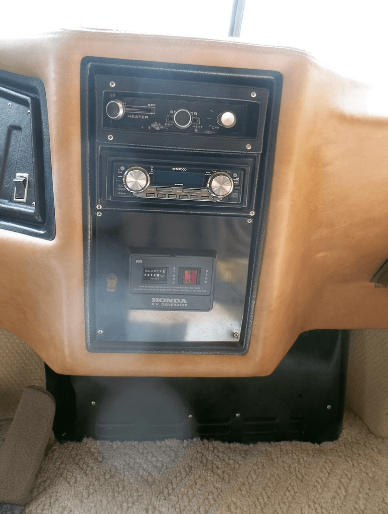 1975 FMC 2900R - National Vehicle