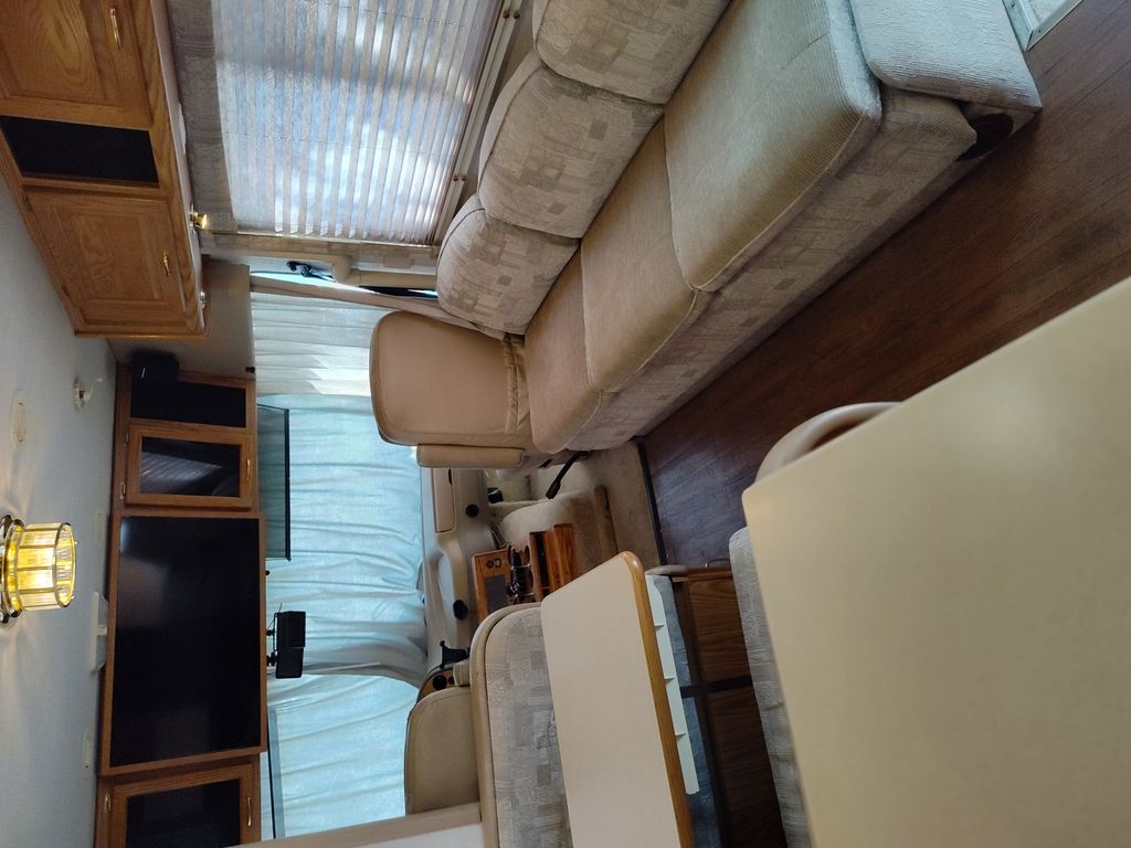 2001 National RV Sea View 8311 - National Vehicle