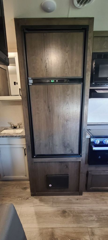 2021 Starcraft Autumn Ridge 26BH - National Vehicle