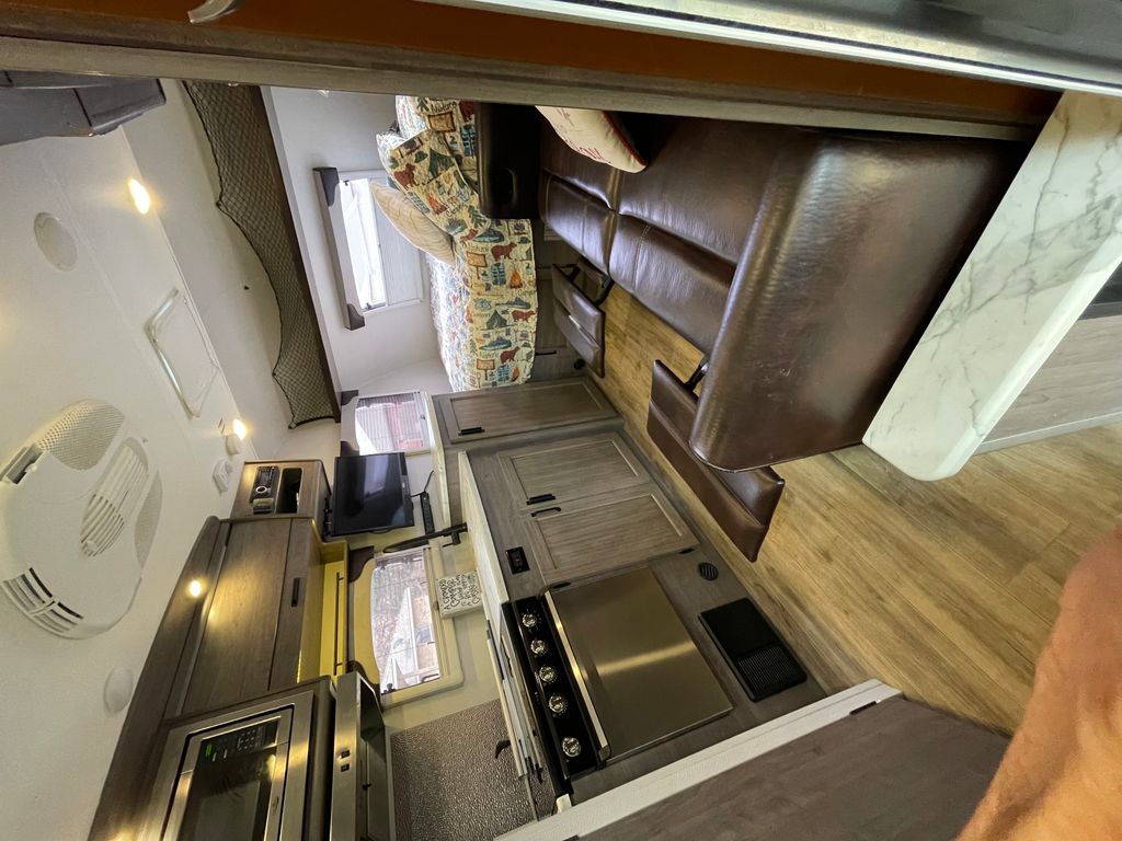 2020 Lance Travel Trailer 1475s - National Vehicle