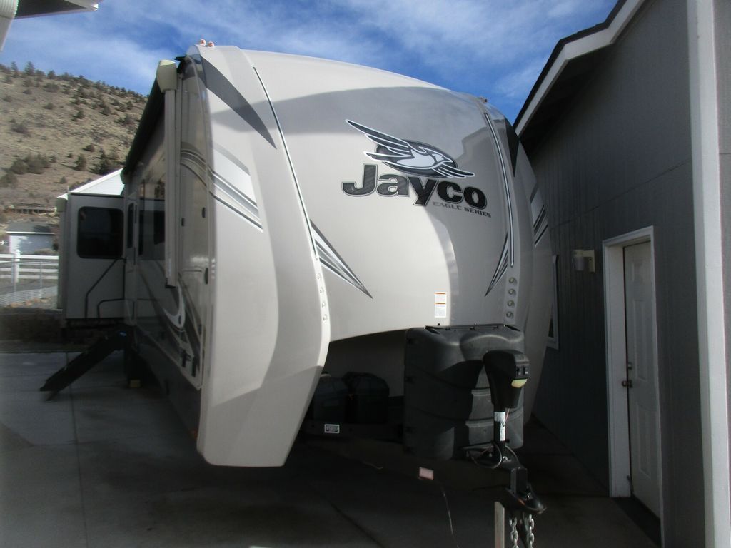 2020 Jayco Eagle 330RSTS - National Vehicle