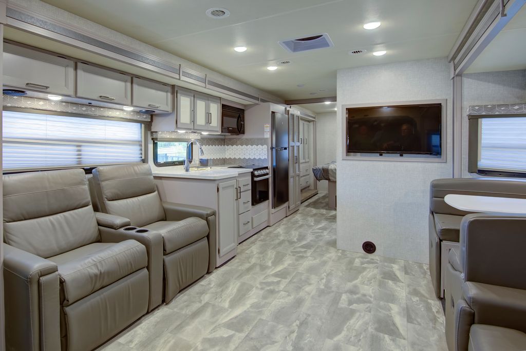 2021 Thor Motor Coach Windsport 34R - National Vehicle