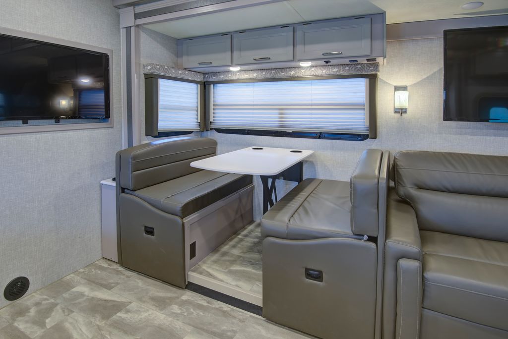 2021 Thor Motor Coach Windsport 34R - National Vehicle