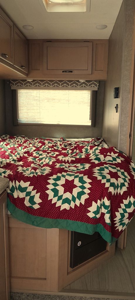 2020 Thor Motor Coach Daybreak 23DB - National Vehicle