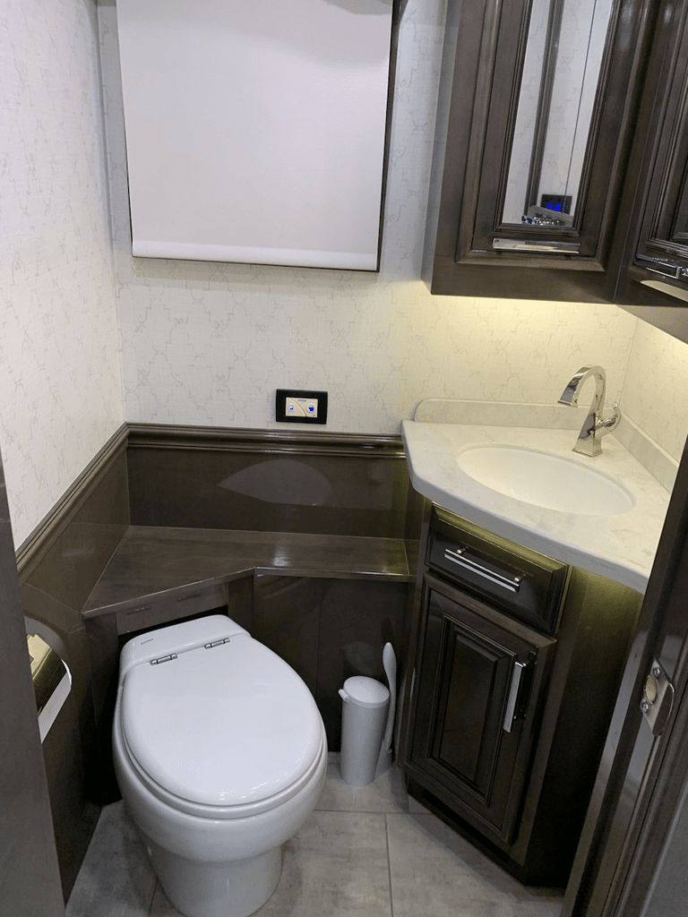 2022 Entegra Coach Anthem 44F - National Vehicle