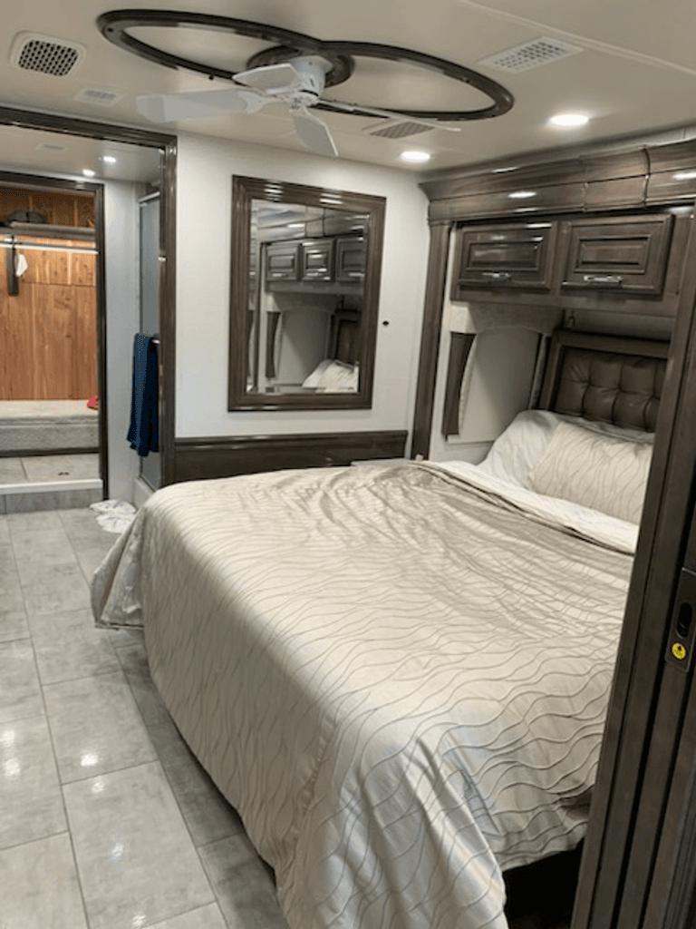 2022 Entegra Coach Anthem 44F - National Vehicle