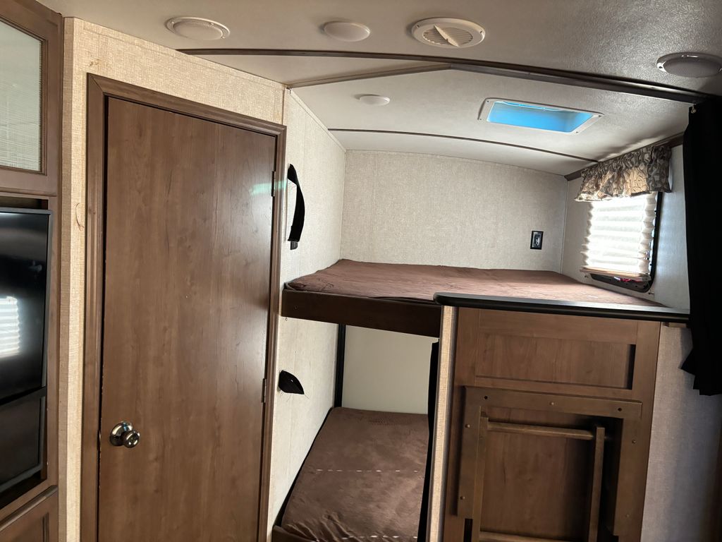 2019 Keystone Cougar 29BHS - National Vehicle