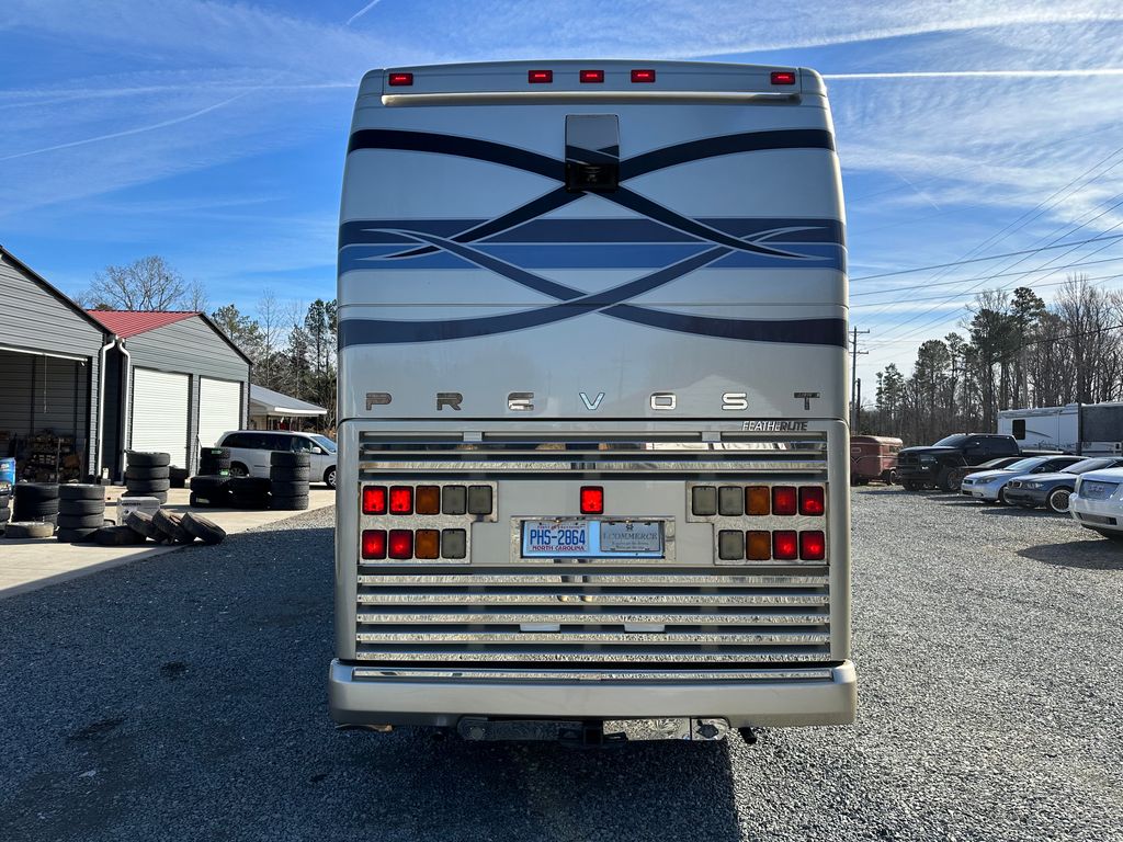 2000 Prevost Motorhome H3-45 VIP - National Vehicle