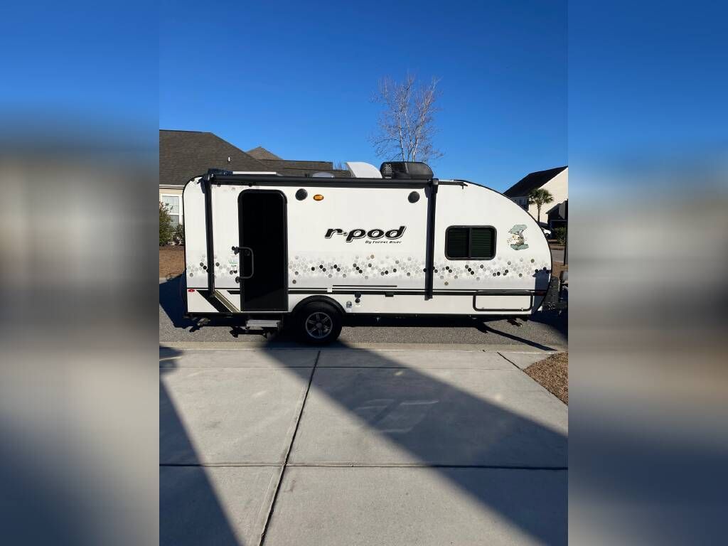 2022 Forest River R-Pod 195 - National Vehicle
