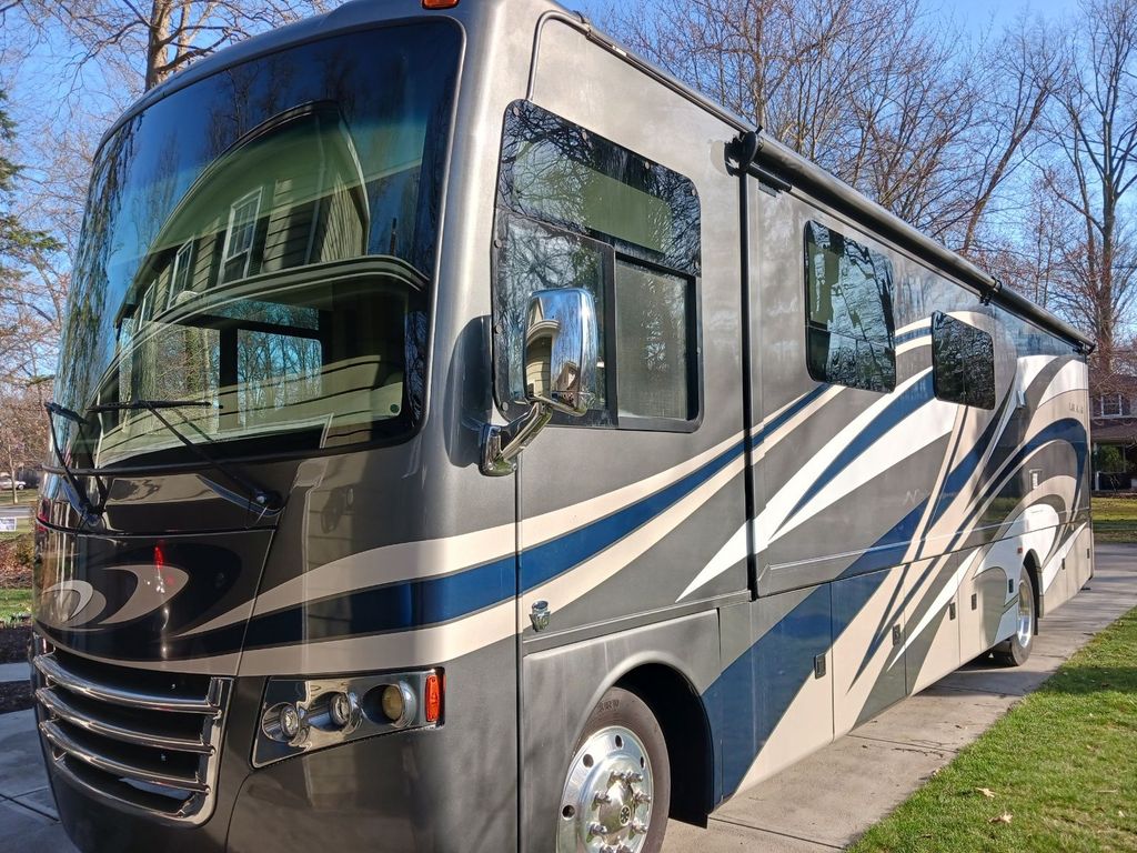 2017 Thor Motor Coach Miramar 34.2 - National Vehicle