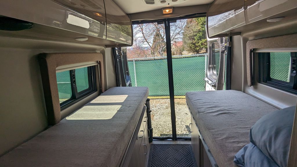 2022 Thor Motor Coach Sequence 20A - National Vehicle