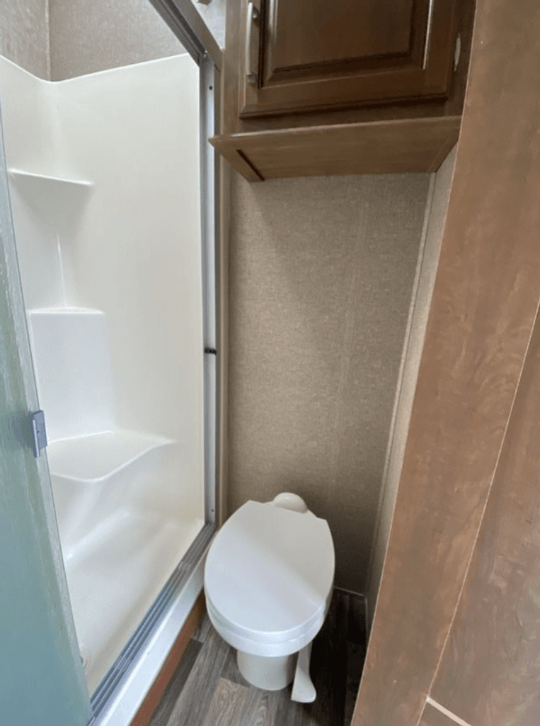 2017 Keystone Montana 3820FK - National Vehicle