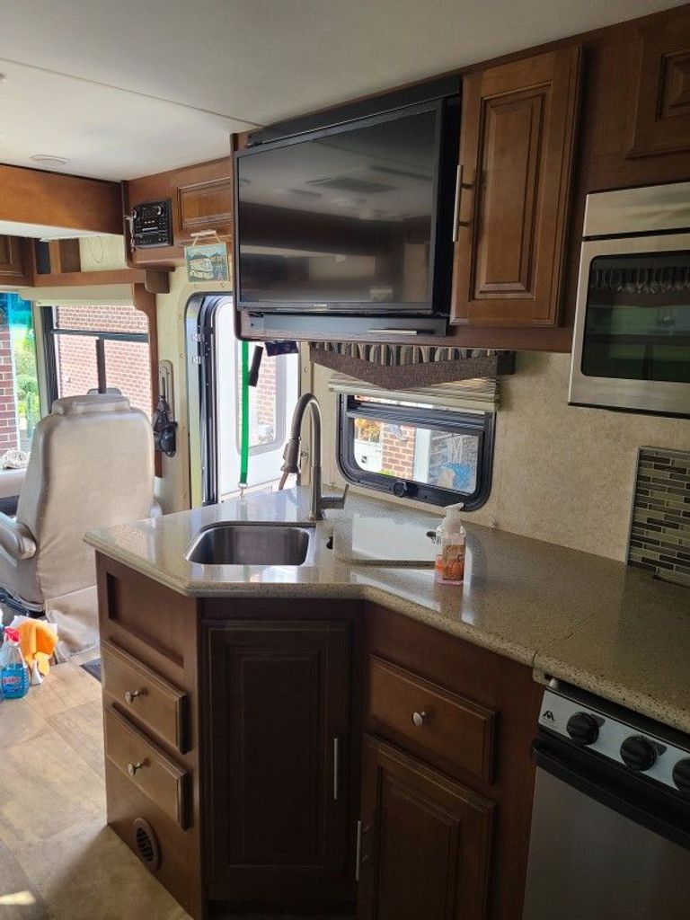 2015 Forest River Georgetown 364TS - National Vehicle