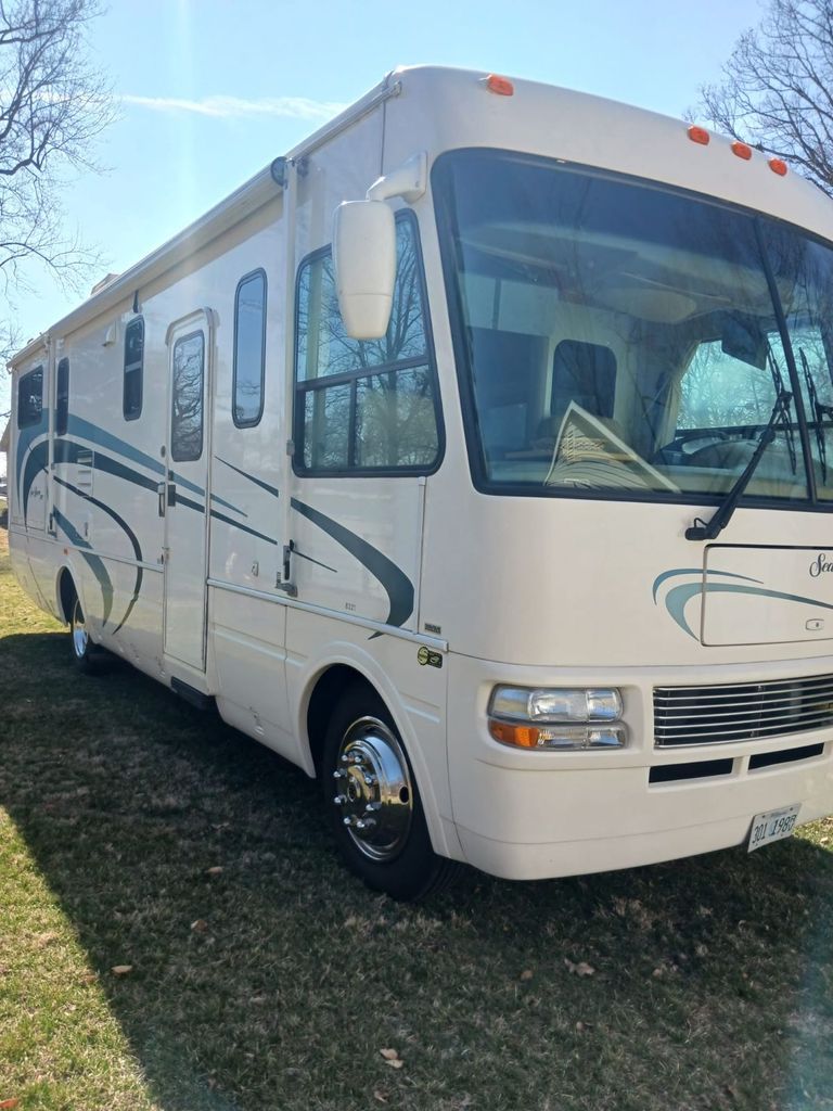 2004 National RV Sea Breeze 8321LX - National Vehicle