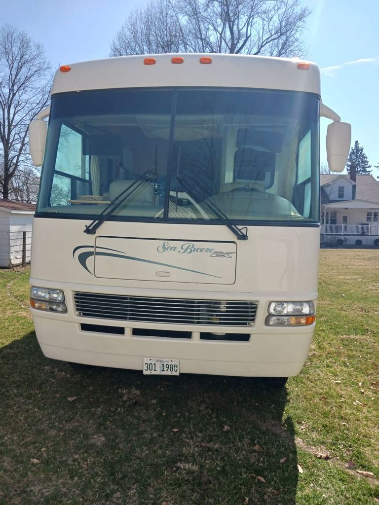 2004 National RV Sea Breeze 8321LX - National Vehicle