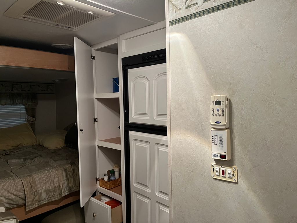 2004 Keystone Outback 21RS - National Vehicle