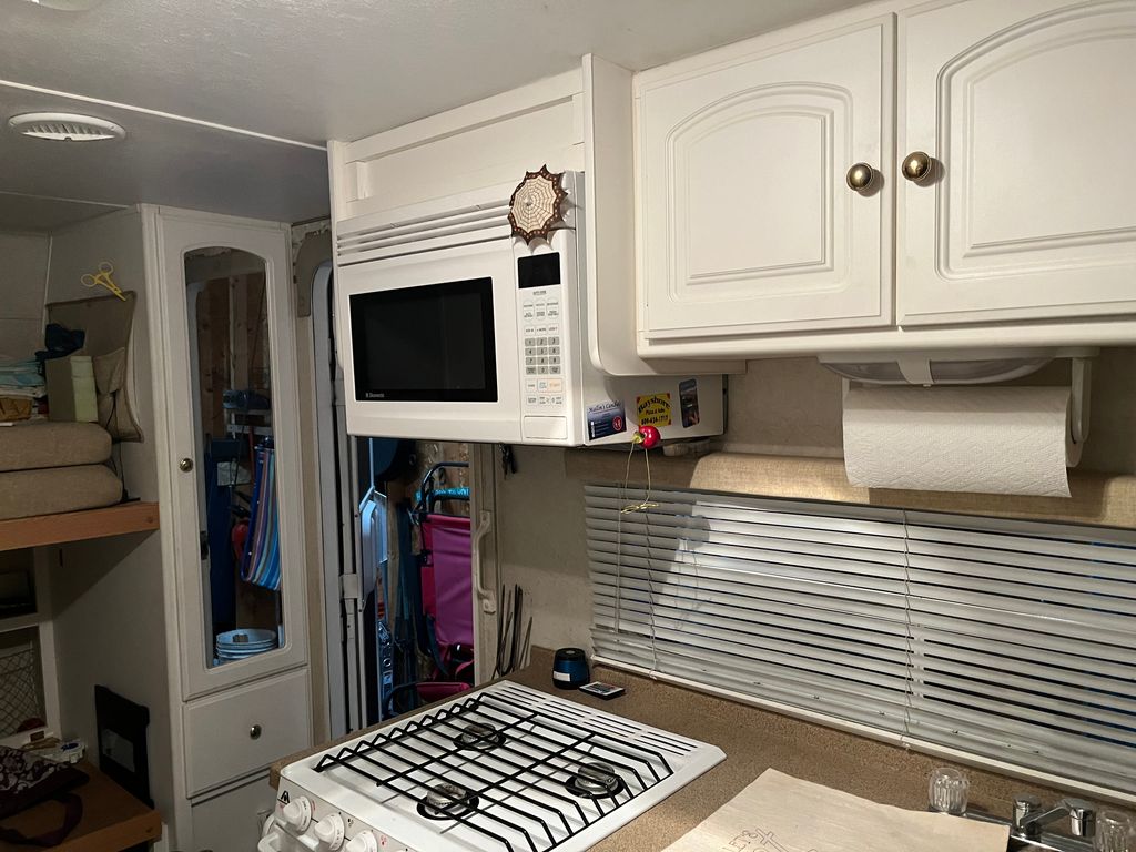 2004 Keystone Outback 21RS - National Vehicle