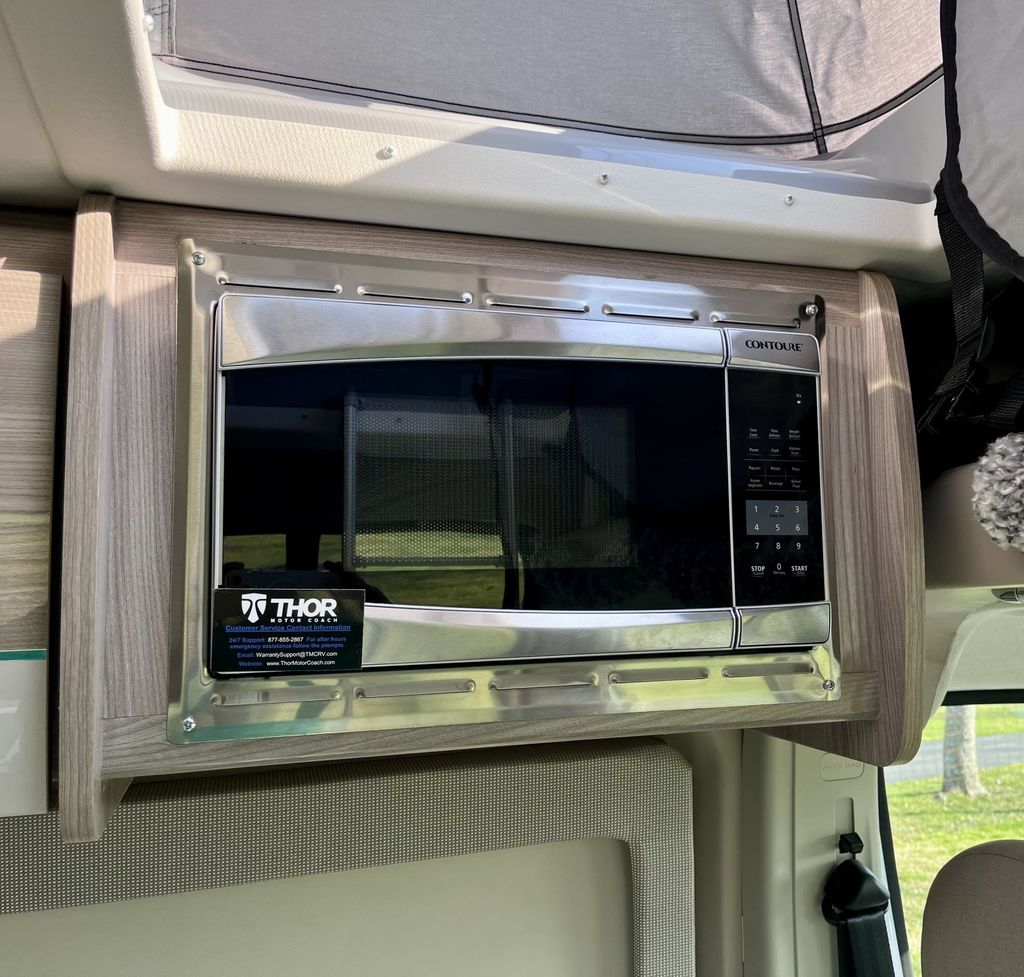 2022 Thor Motor Coach Scope 18M - National Vehicle