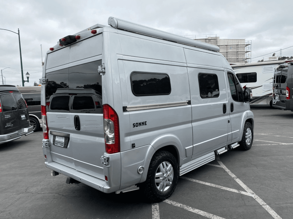 2017 Erwin Hymer Hymer Sonne - National Vehicle