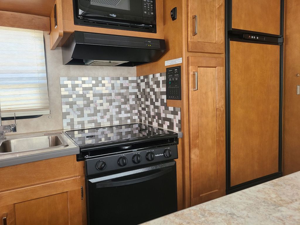 2019 Winnebago Minnie Winnie 31K - National Vehicle