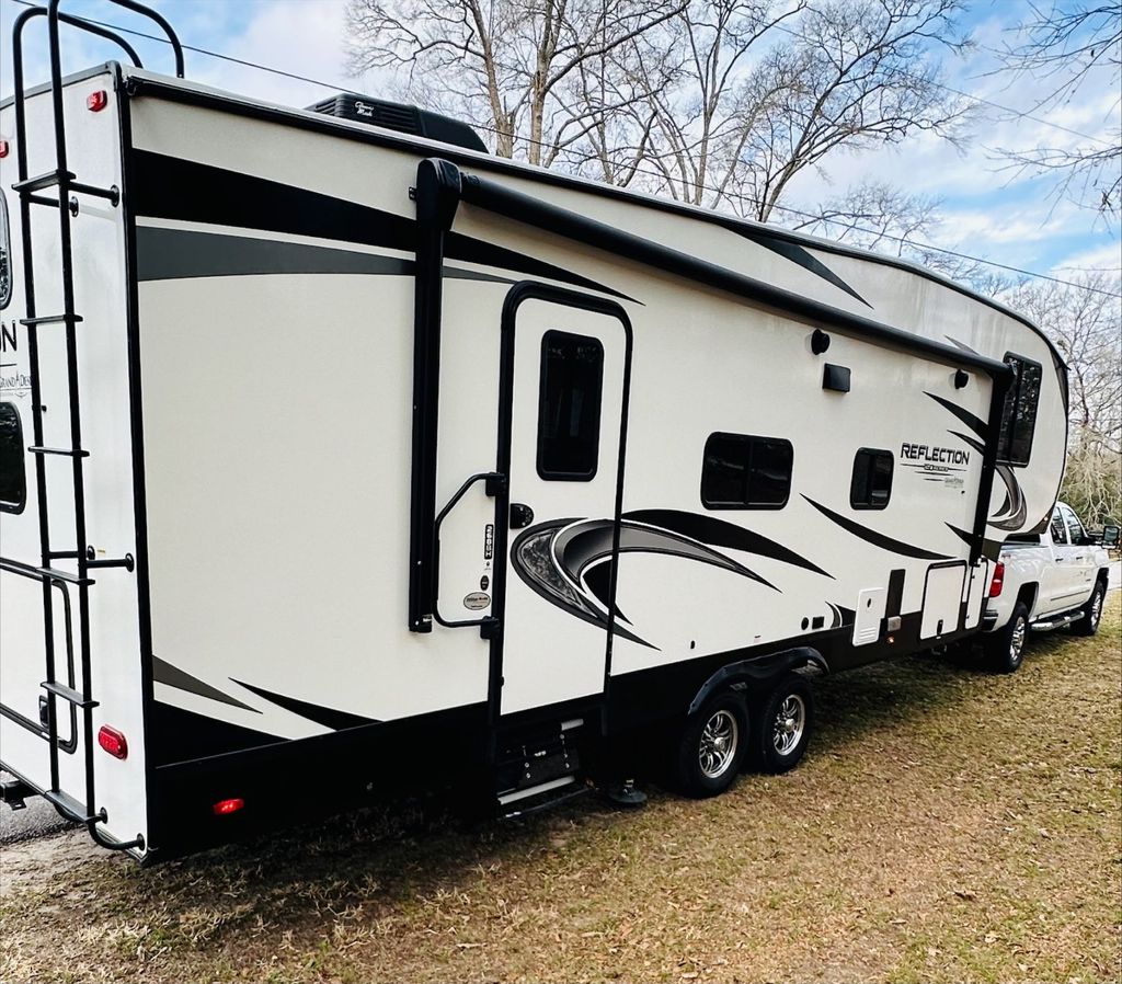 2022 Grand Design Reflection 150 268BH - National Vehicle