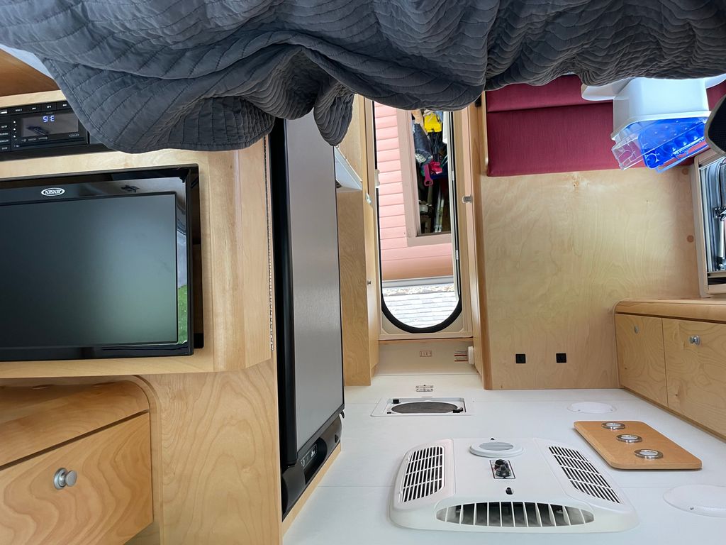 2019 NuCamp Cirrus 820 - National Vehicle