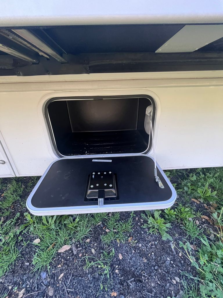 2019 Jayco Greyhawk 31F - National Vehicle