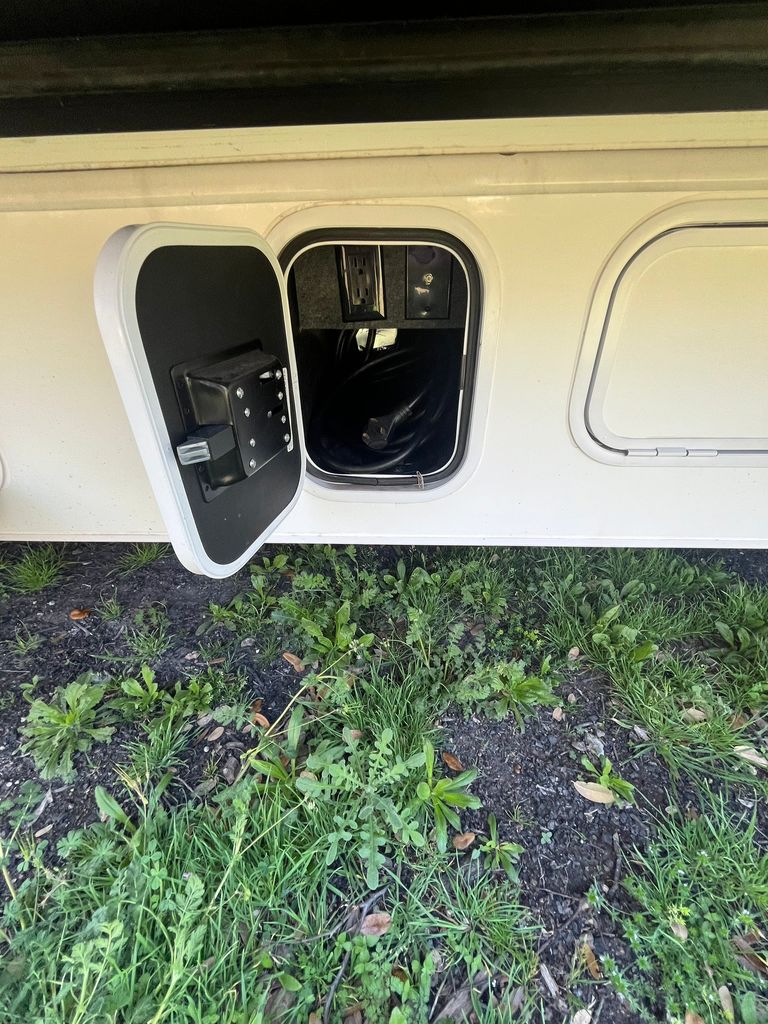 2019 Jayco Greyhawk 31F - National Vehicle