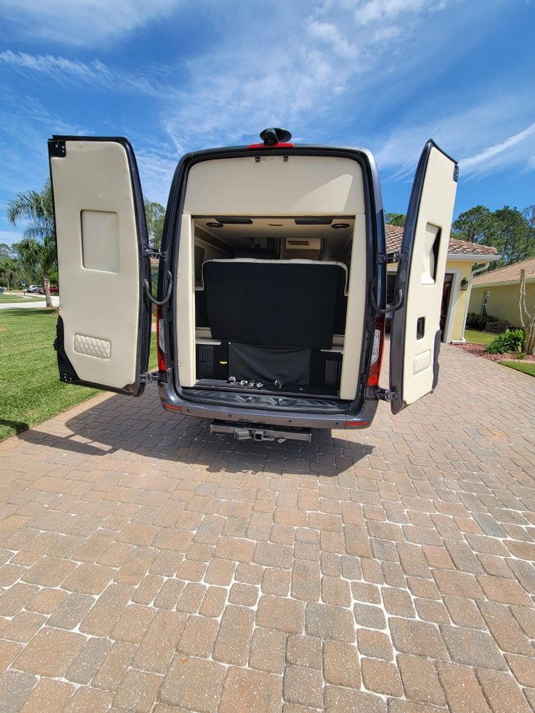 2021 American Coach American Patriot MD2 - National Vehicle