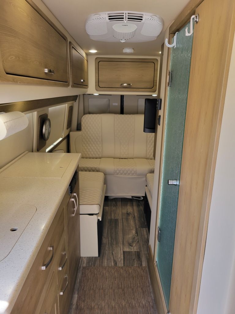 2021 American Coach American Patriot MD2 - National Vehicle