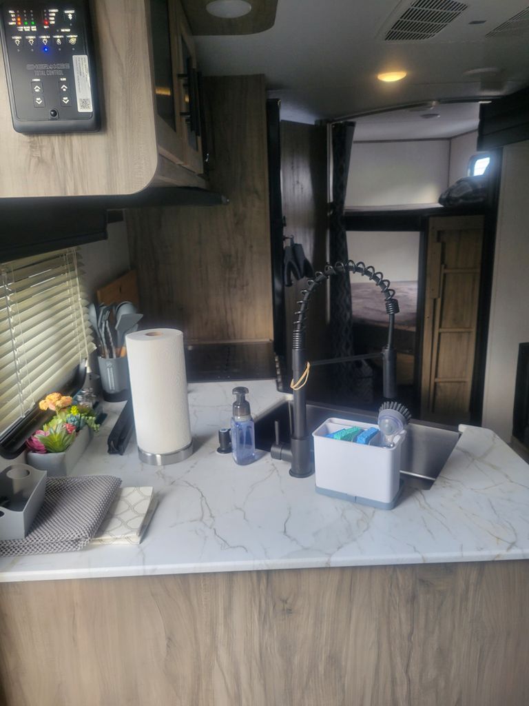 2022 Forest River Cherokee Alpha Wolf 23DBH-L - National Vehicle