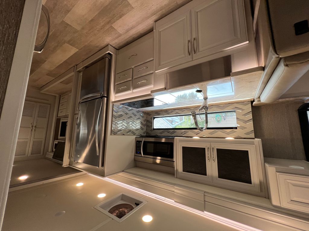 2021 Holiday Rambler Nautica 34RX - National Vehicle