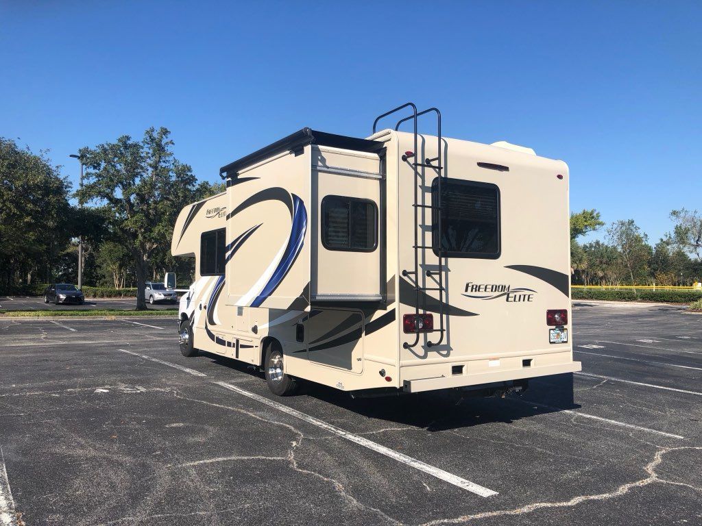2019 Thor Motor Coach Freedom Elite 26HE - National Vehicle