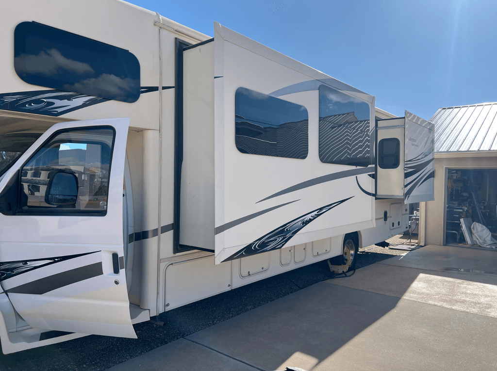 2017 Jayco Greyhawk 29MV - National Vehicle