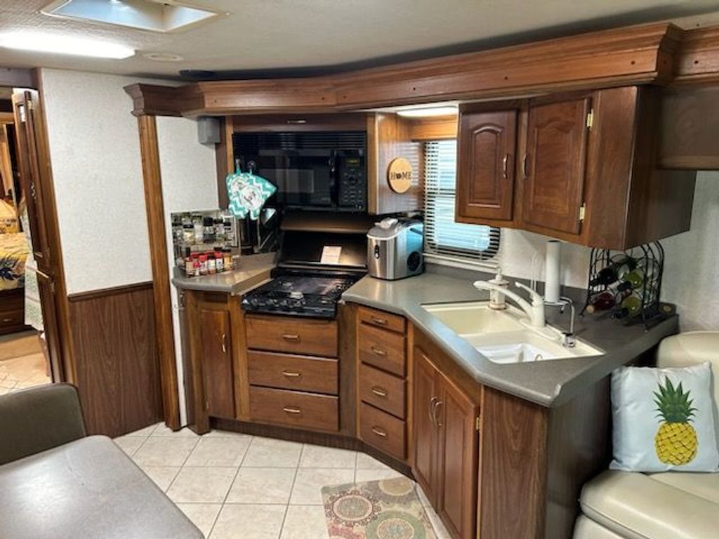 2003 National RV Tradewinds 7391LTC - National Vehicle