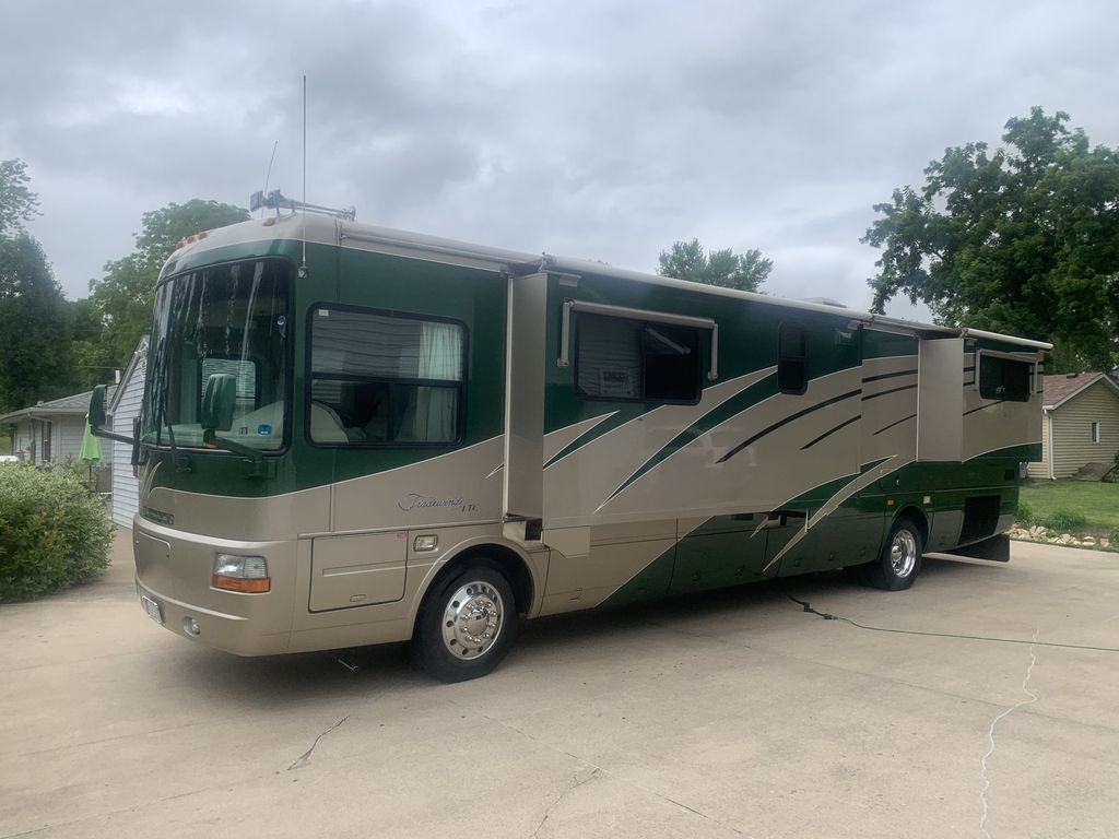 2003 National RV Tradewinds 7391LTC - National Vehicle