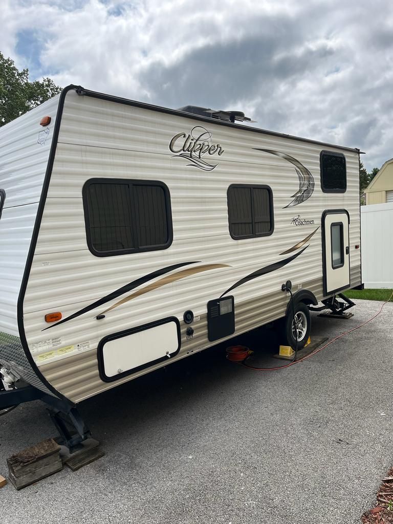 2015 Coachmen Clipper 17BH - National Vehicle