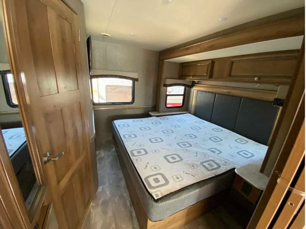 2021 Fleetwood Flair 28A - National Vehicle