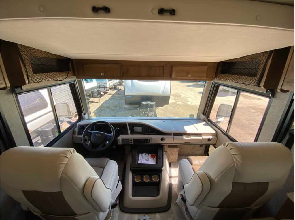 2021 Fleetwood Flair 28A - National Vehicle