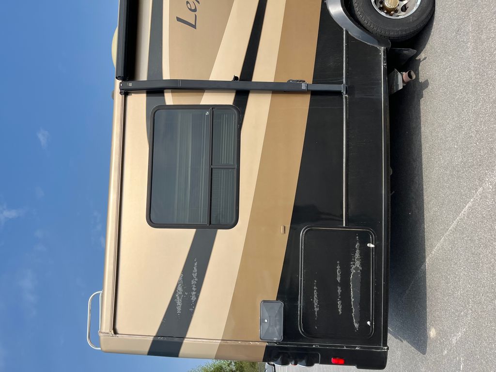 2008 Forest River Lexington 300SS - National Vehicle